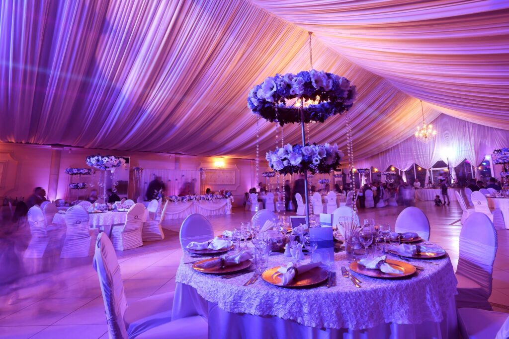 5 Amazing Tips for a Cozy Wedding Reception